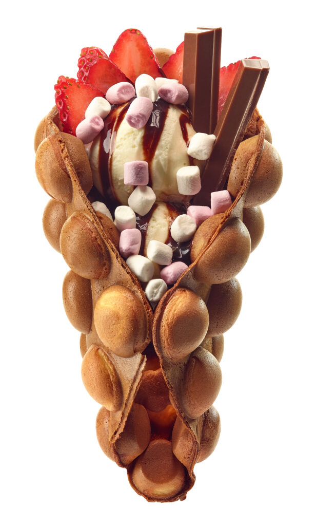 Strawberry Royale – Bubble Waffle - Flame and Ice
